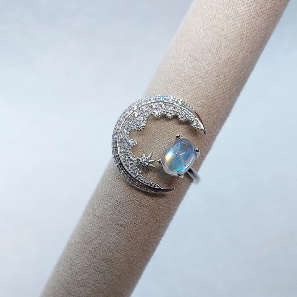 Happy🌛Moon°•. | Jewelry | Ct Rainbow Moonstone Crescent Ring In ...